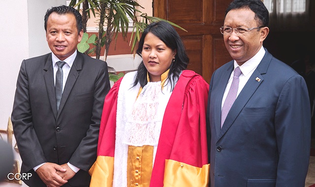 Tahiana Rabetokotany, nouveau membre de la HCC, a prêté serment ...